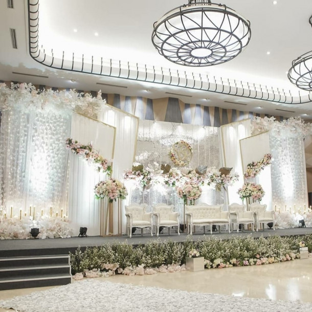 Silver Wedding package Lily Room for 200 Pax at Grand Orchardz Hotel ...